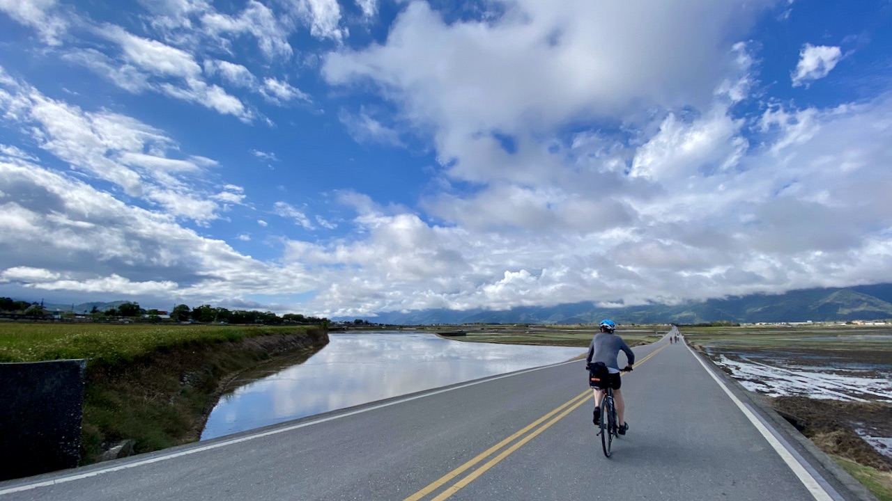 On Taiwan's Cycling Routes, Travel Tips and Cycling Products